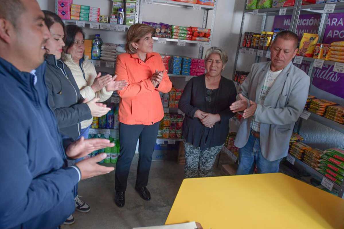 Inauguración de una tienda de barrio para fortalecer la comunidad ...